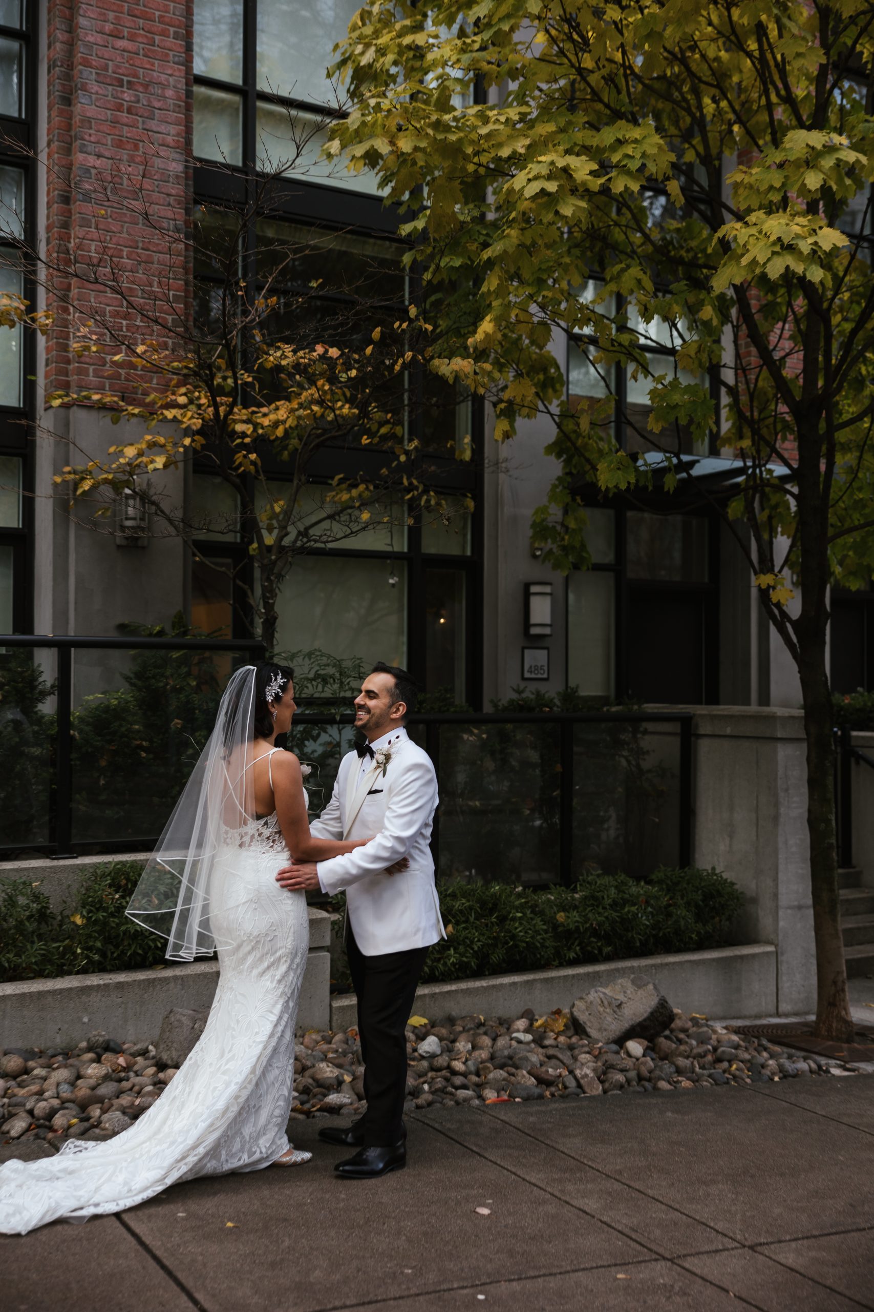 WHITEWALL Weddings- Brix & Mortar Wedding